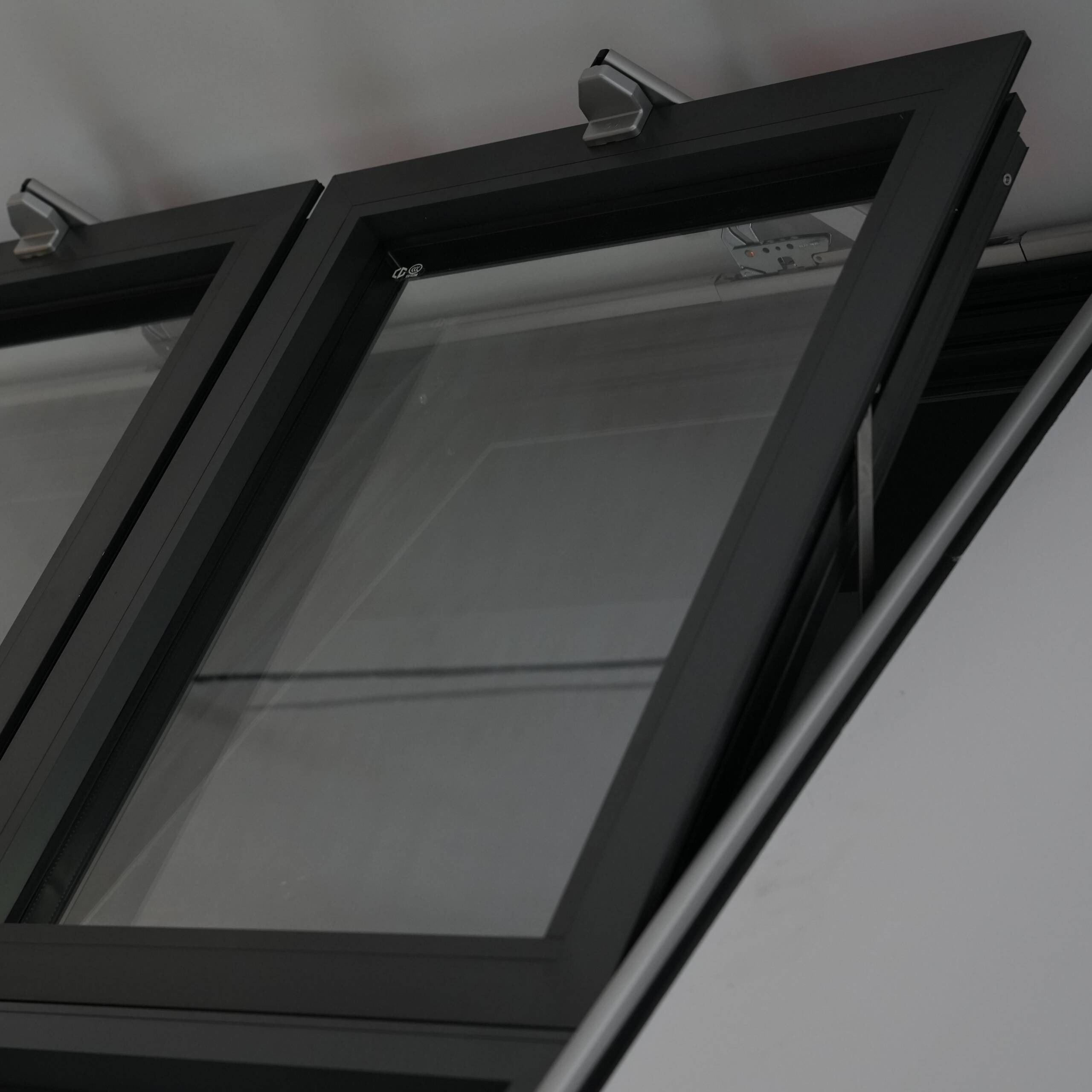 EW 88 Inward Tilt and Turn - Everbright Windows & Doors