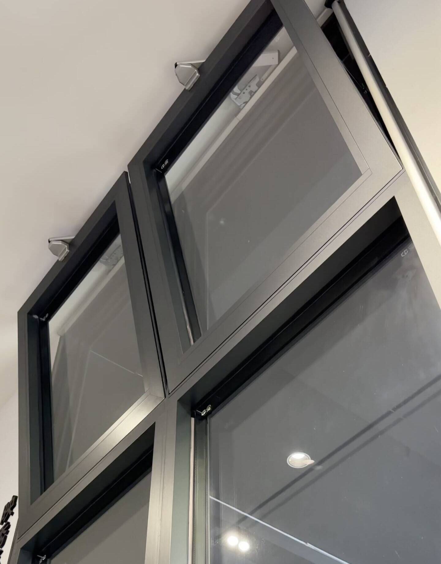 EW 88 Inward Tilt and Turn - Everbright Windows & Doors